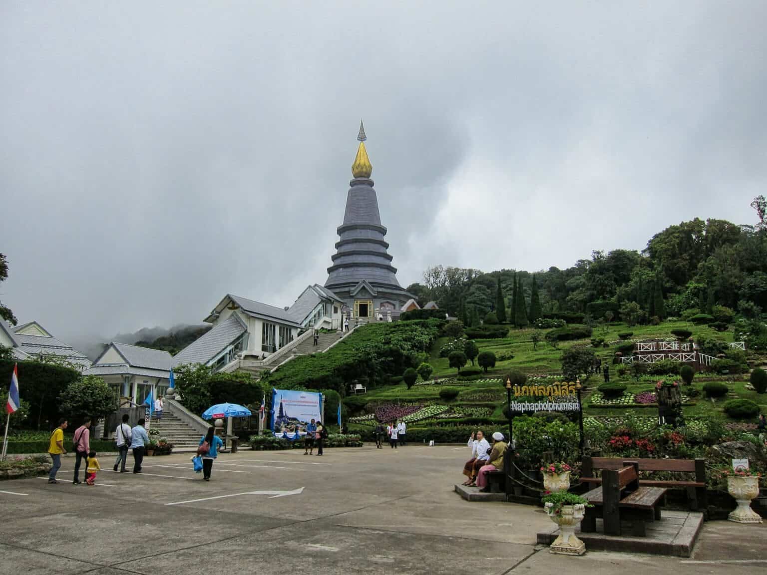 Doi Inthanon Royal Twin Pagodas – TIMEtoMOSEY