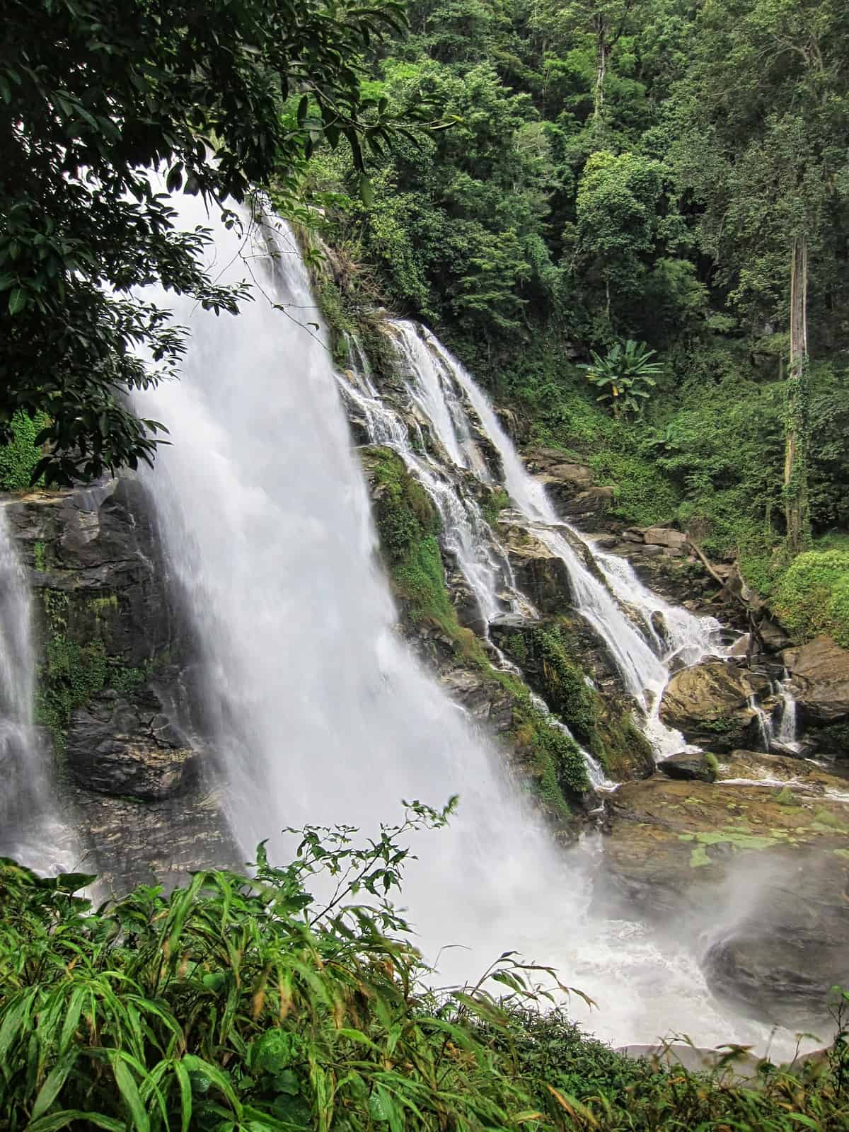 Doi Inthanon Wachirathan Waterfall – TIMEtoMOSEY