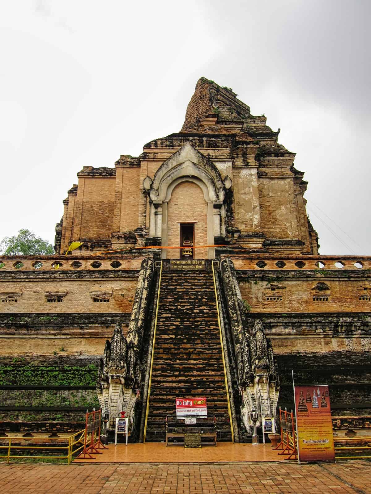 Wat Chedi Luang Chiang Mai – TIMEtoMOSEY