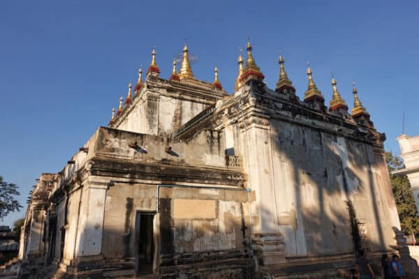 Manuha Temple Myinkaba – TIMEtoMOSEY