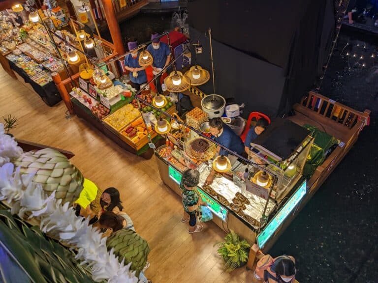 ICONSIAM Amazing SookSiam Celebration Food and Culture From 5 Regions ...