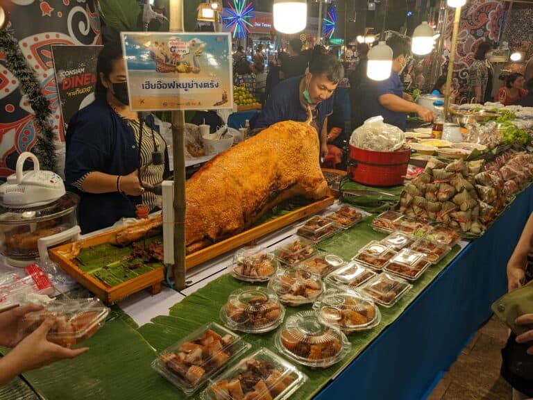 ICONSIAM Amazing SookSiam Celebration Food and Culture From 5 Regions ...