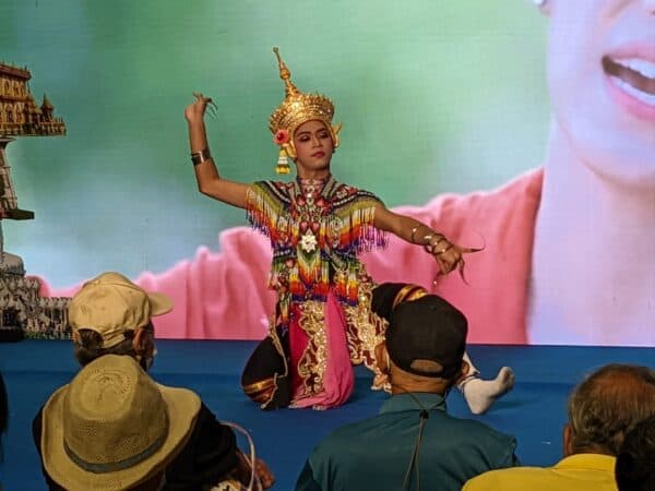 ICONSIAM Amazing SookSiam Celebration Food and Culture From 5 Regions ...